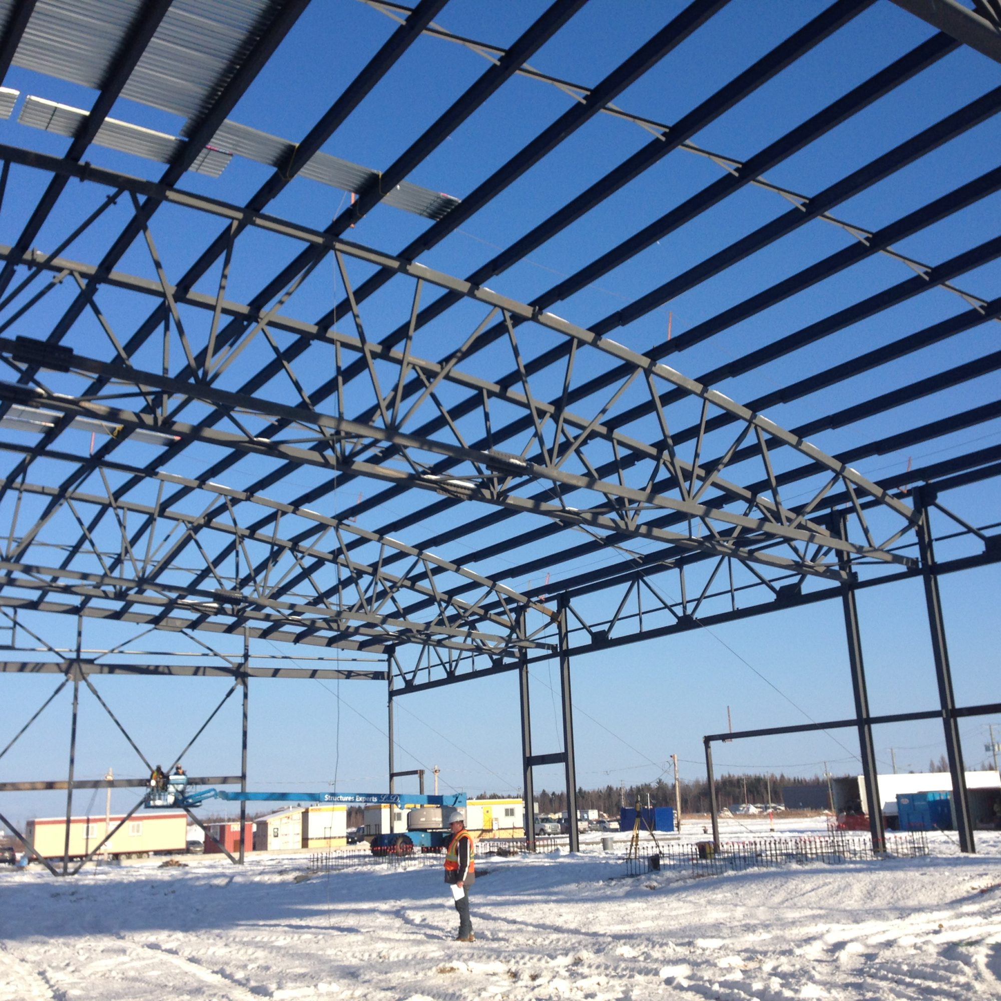 COMPLEXE JC PERREAULT » Lainco | Spécialistes des charpentes d'acier ...